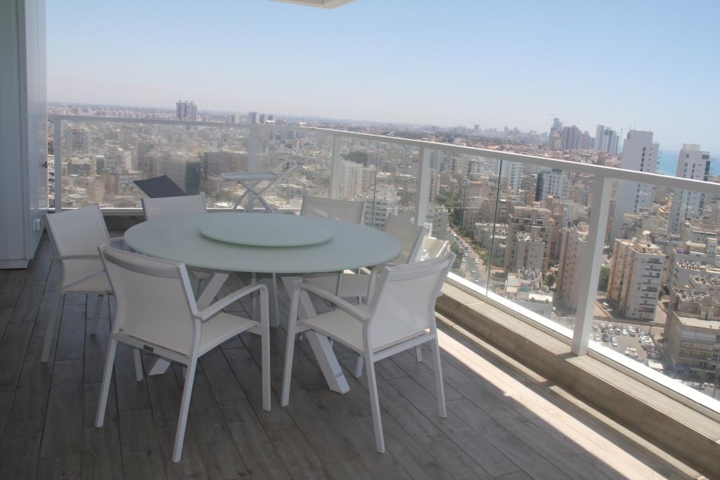 Apartment in Netanya on David HaMelech street • Real Estate In Israel